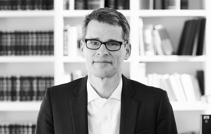 Hengeler Mueller - Dr. Georg A. Frowein